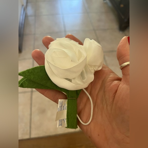 Build-A-Bear | Toys | Build A Bear White Rose Flower Bouquet | Poshmark